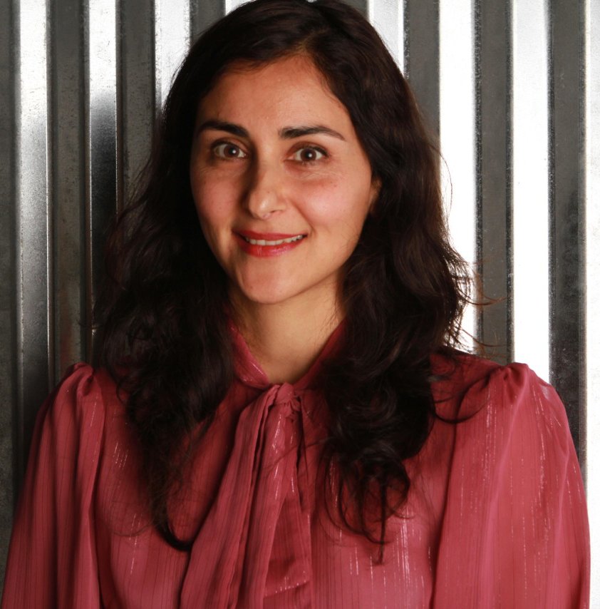 Ahkami_Negar.Headshot.jpeg | Columbia College Today